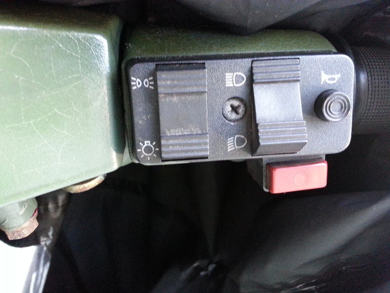 Modern Vespa : p200e died while riding. is there a kill switch? wont start