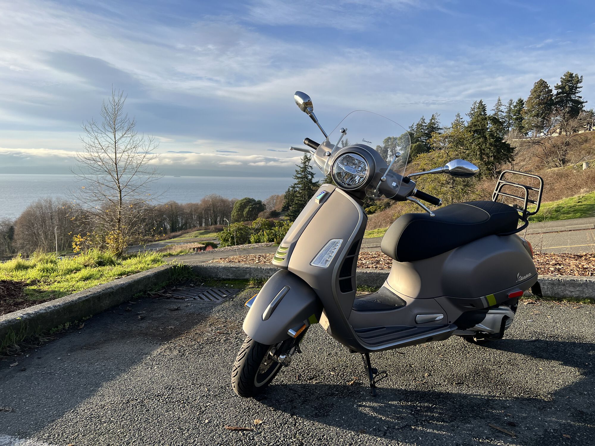Modern Vespa : Share Pictures of Your Beloved Vespas Here