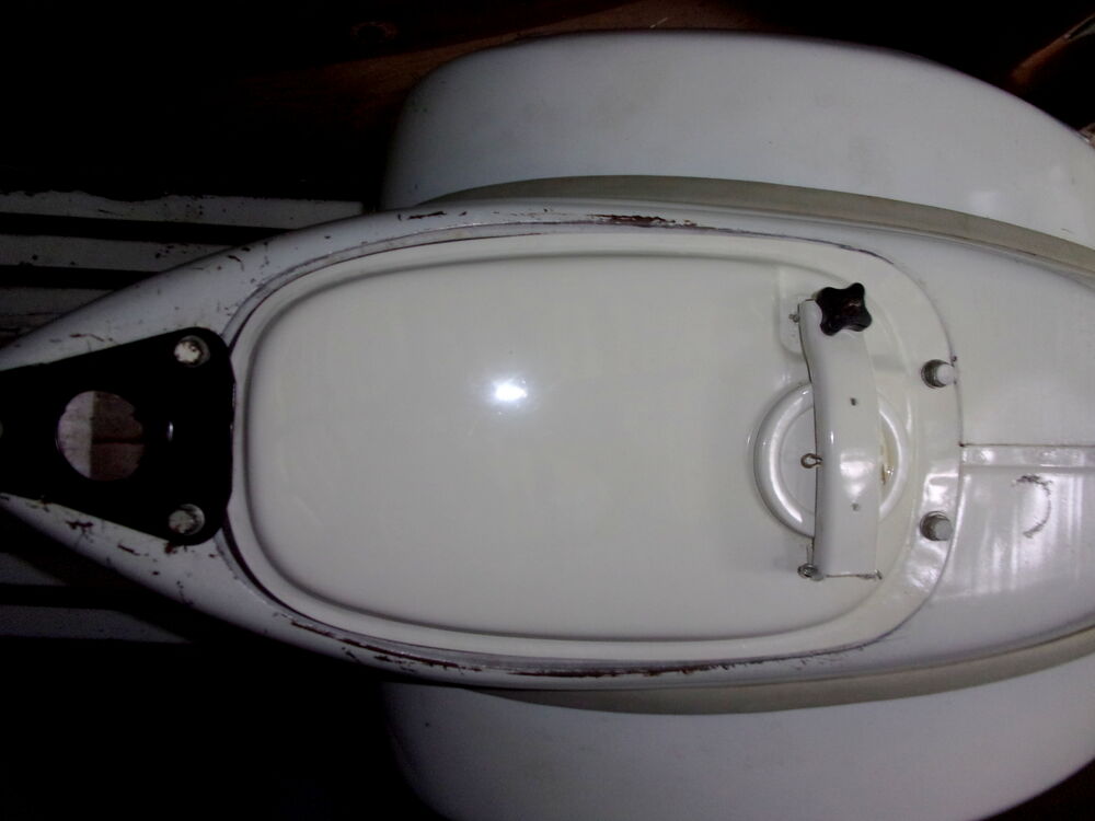 Modern Vespa : Stupid Tank