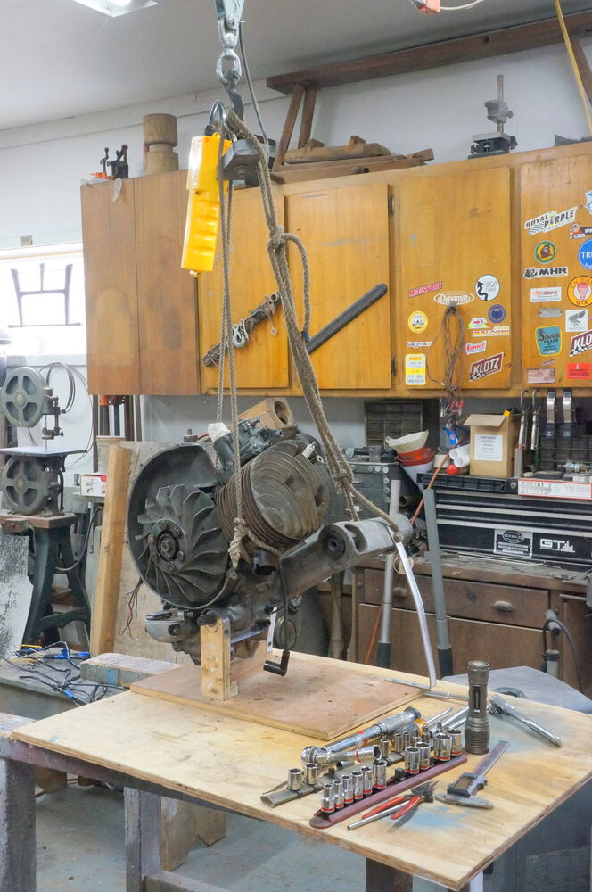 Modern Vespa : Another stand