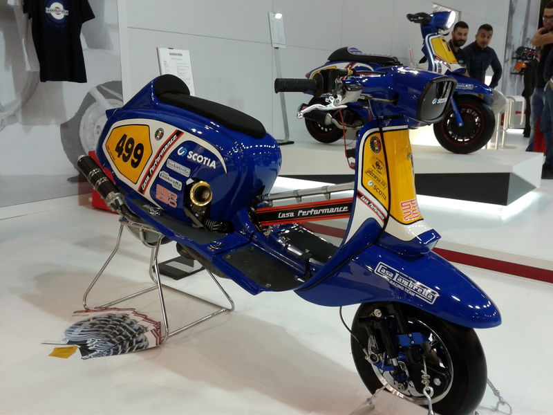 Modern Vespa : Lambretta 250