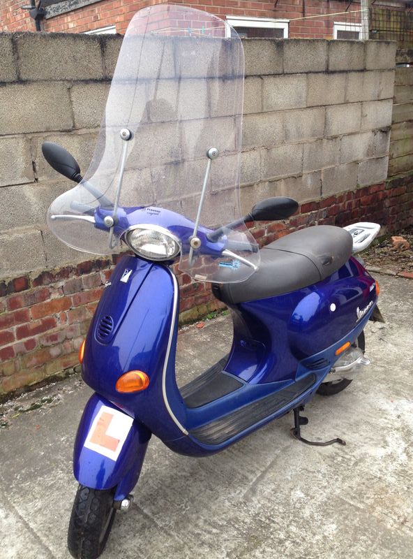 Modern Vespa : Vespa ET2/ET4 Windscreen