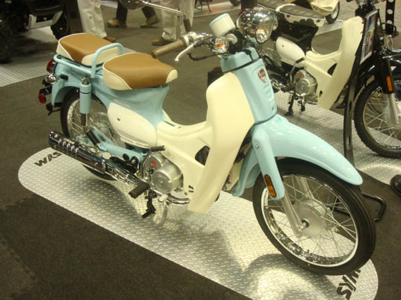 Modern Vespa : [NMVR] Return of the Honda Cub