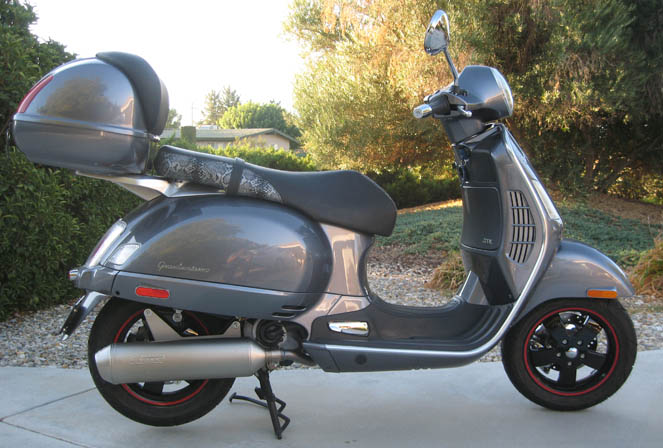 Modern Vespa : Powder coating the wheels