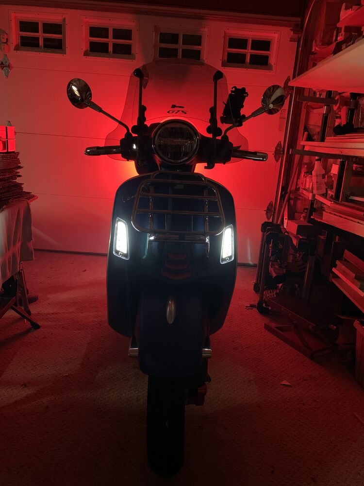 Modern Vespa : Today I Installed 4 LED Turning Lights