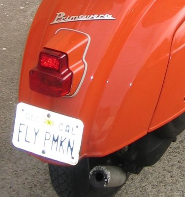 Modern Vespa : A quick smallframe license plate bracket question.