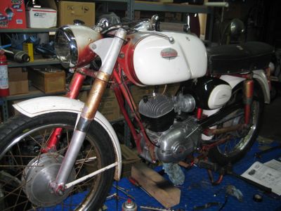 Modern Vespa : [NSR] Wards Riverside (Benelli) 175 Lightweight