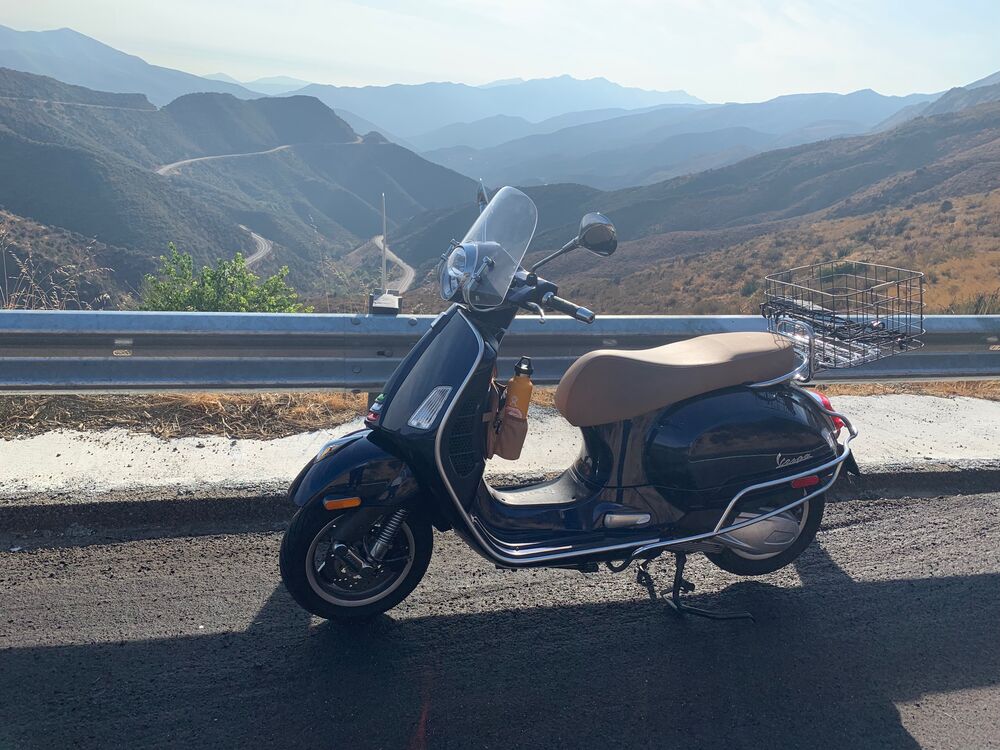 Modern Vespa : Rear Bicycle basket