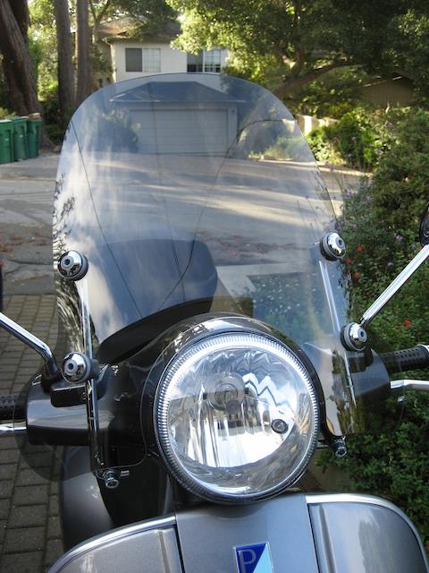 Modern Vespa : Faco Mid Windscreen