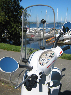 Modern Vespa : ET2/ET4 Piaggio windscreen - Seattle area, Washington