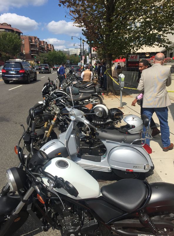 Modern Vespa : Distinguished Gentleman's Ride 2019
