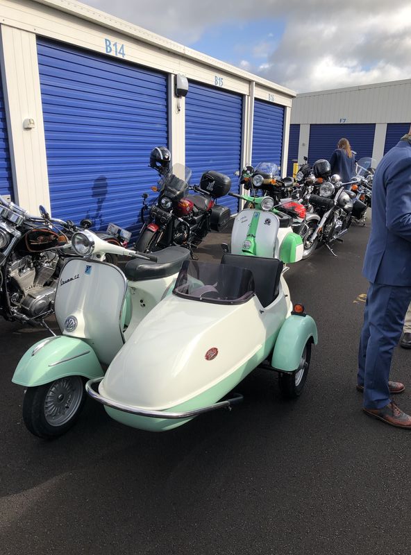 Modern Vespa : Distinguished Gentleman's Ride 2019