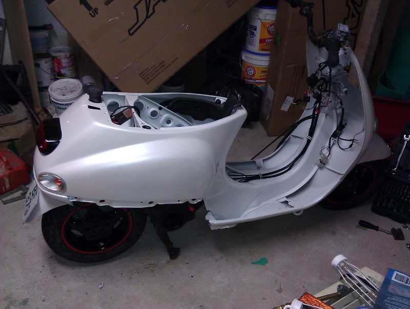 Modern Vespa : ET4 - One man's trash is another's treasure