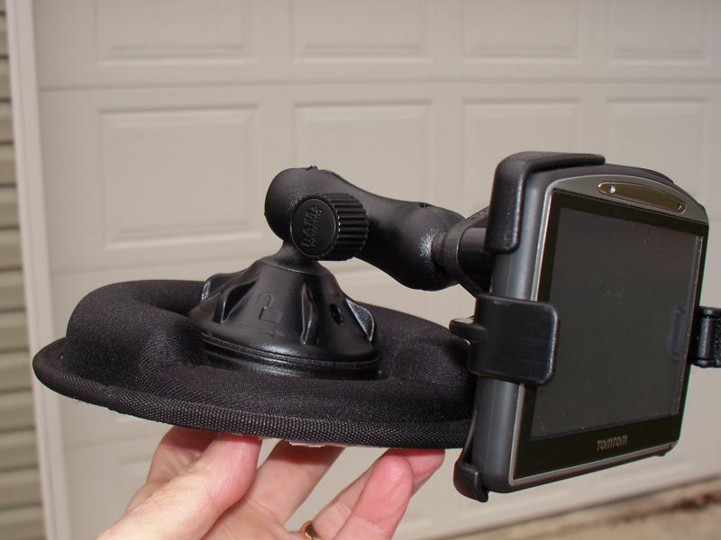 Modern Vespa : Photos of my ACE GPS removable dash mount/snowmobile suit