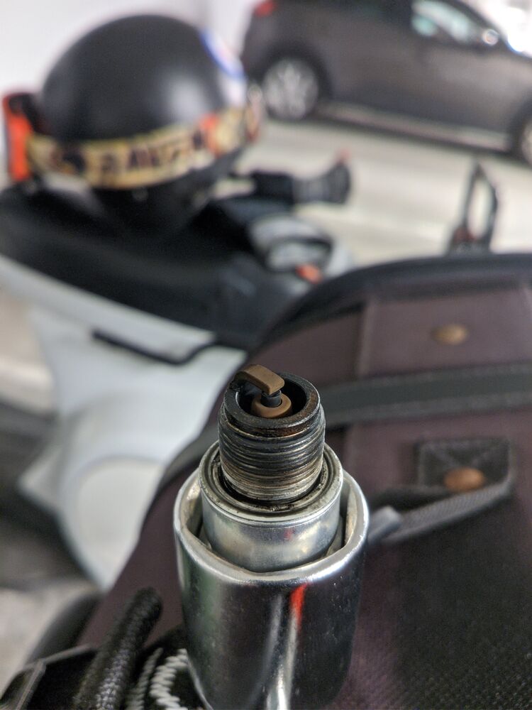 Modern Vespa : The eternal question about hanging revs on a PX