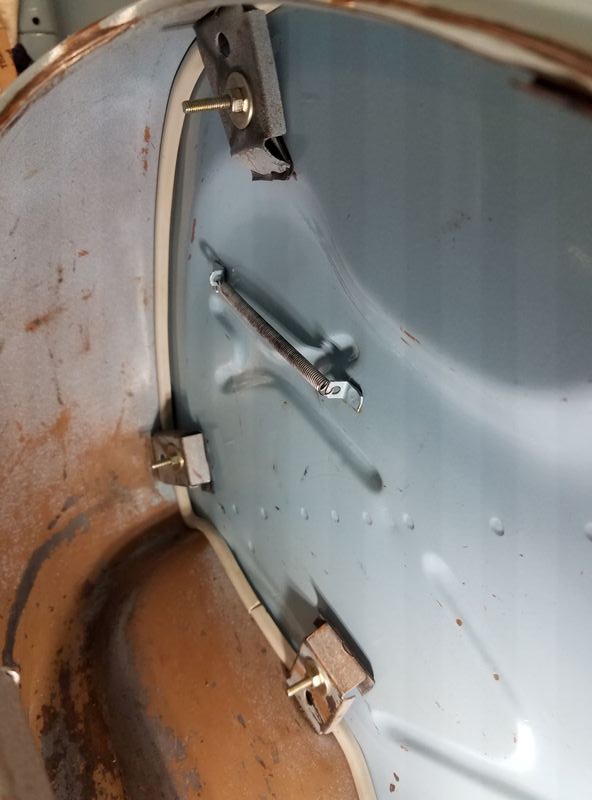 Modern Vespa : Fitting VBB Side Panels