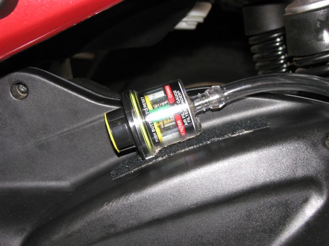 Modern Vespa : FilterMinder solves dirty air filter on 500