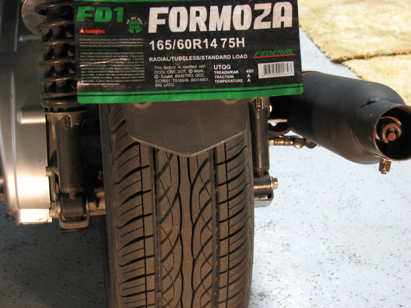 Modern Vespa : Need a new rear tire