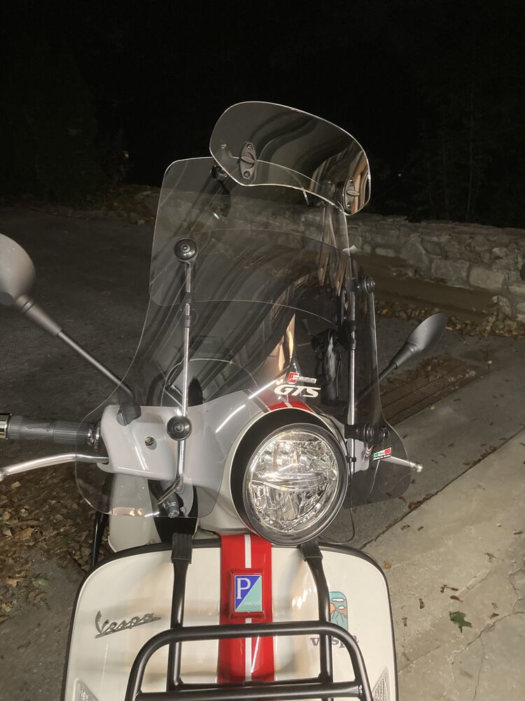 Modern Vespa : Windshields