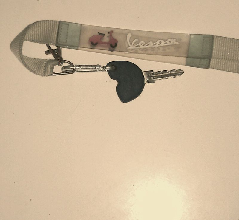 Modern Vespa : Show me your Vespa Keys
