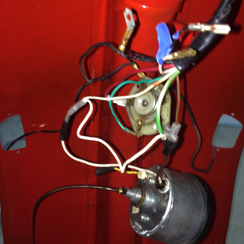 Modern Vespa : Need xtra help ignition and speedo wiring