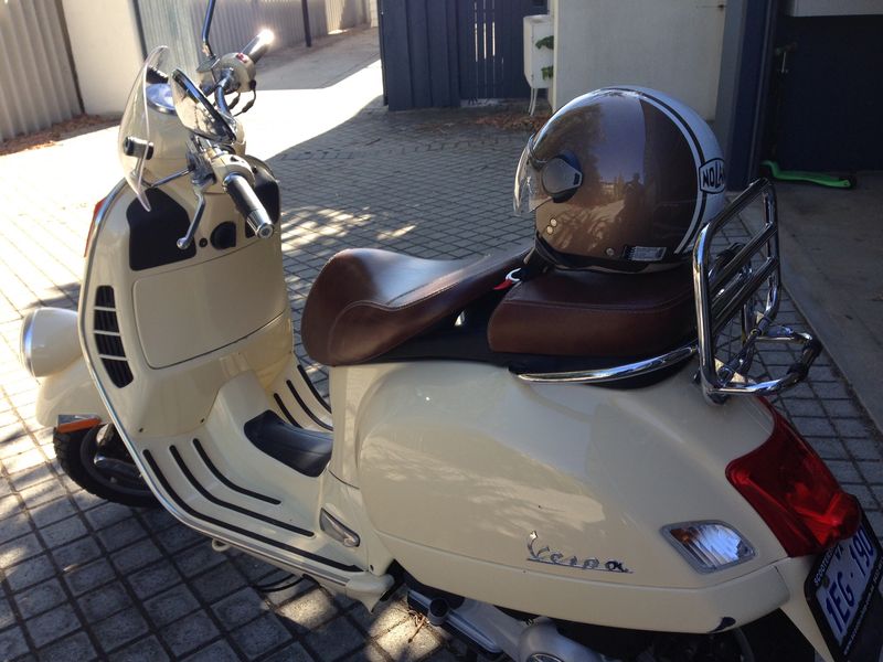 Modern Vespa : Vespa "GTV" all in one place