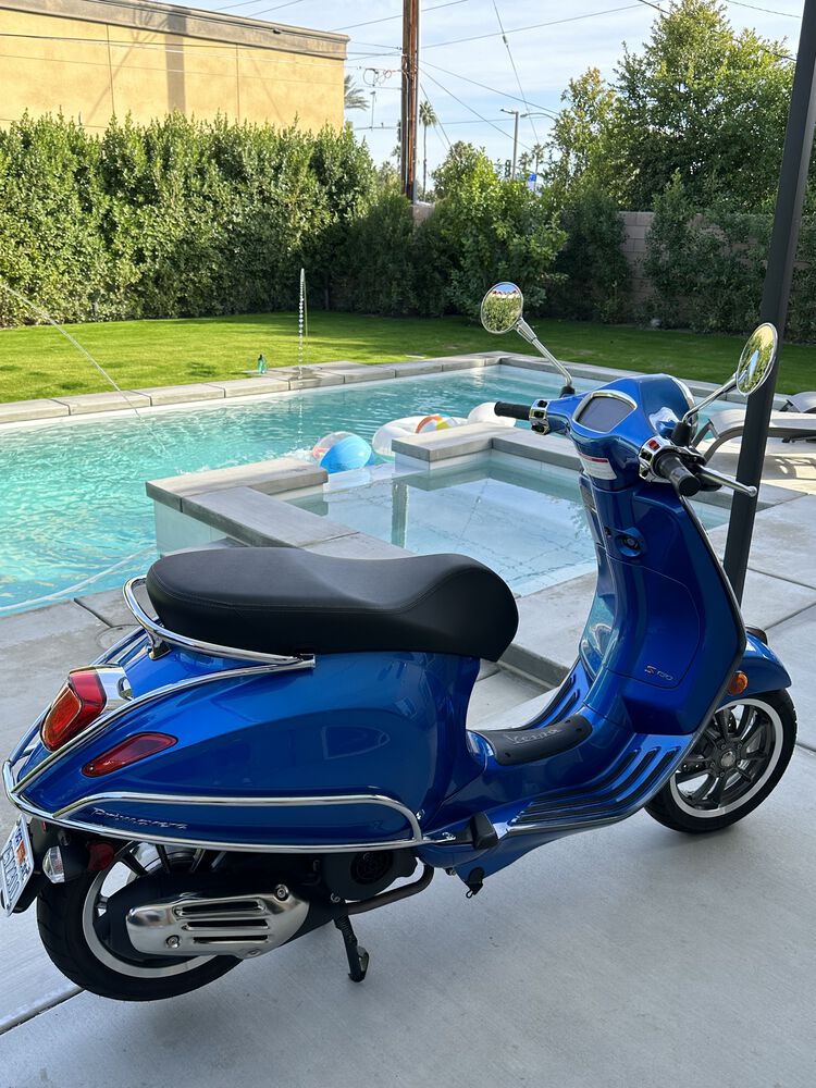 Modern Vespa : Vespa Pool Day - Only in Palm Springs!
