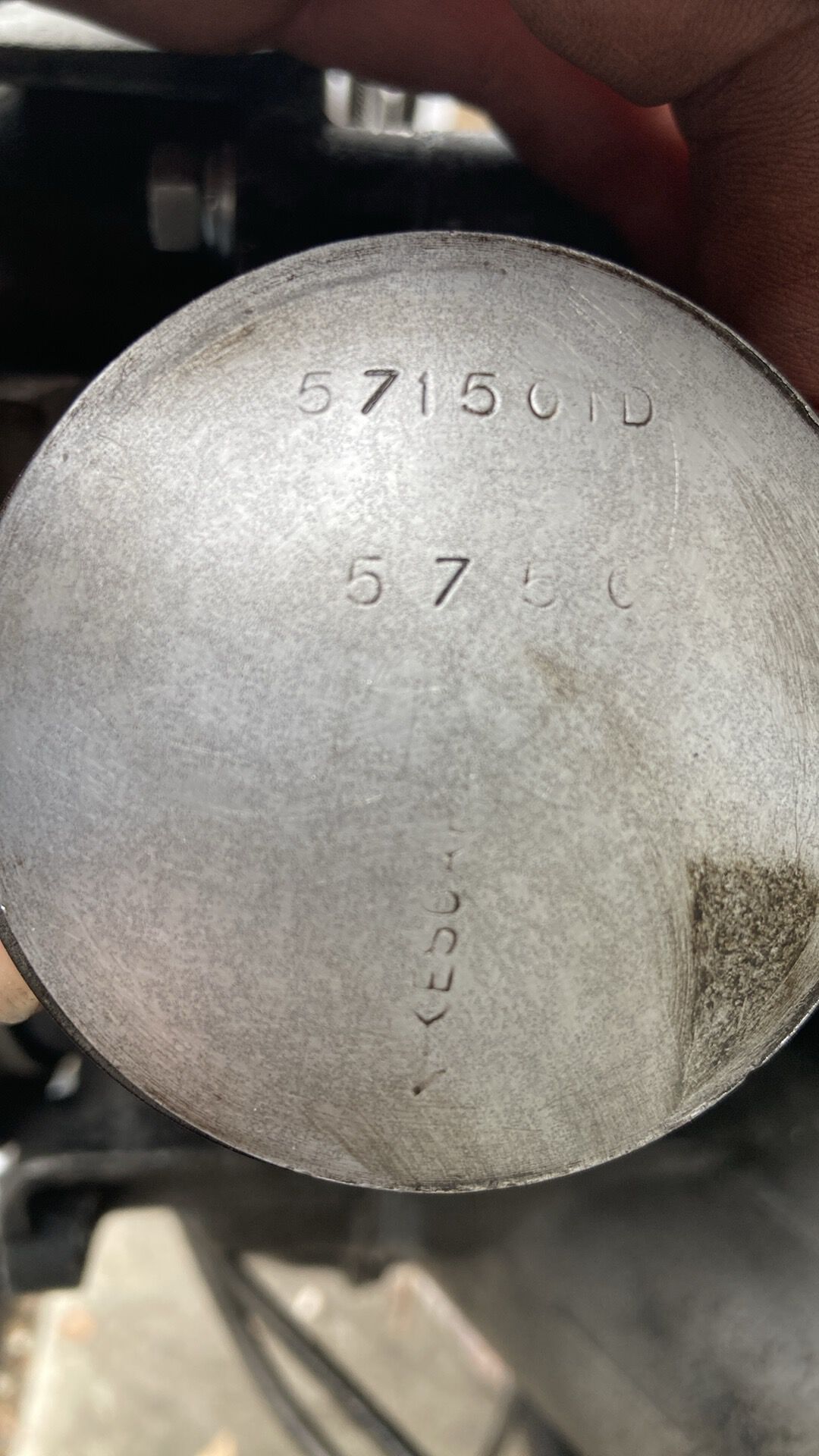 Modern Vespa : Help to identify the piston - need rings