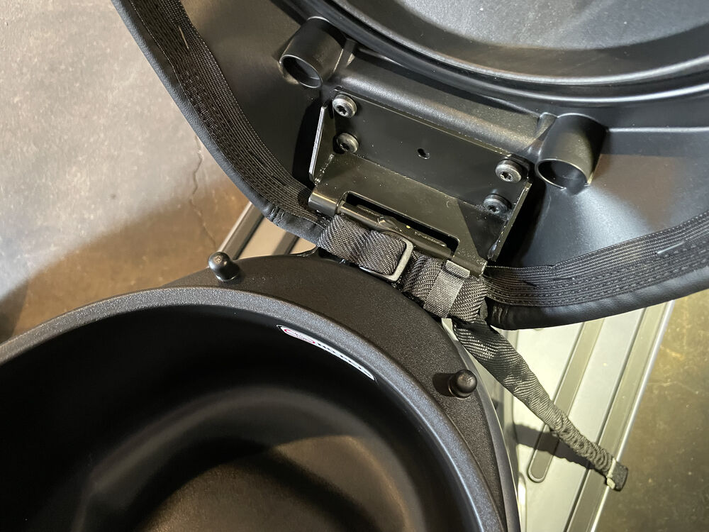 Modern Vespa : Installing Helite airbag tether on GTS 300?