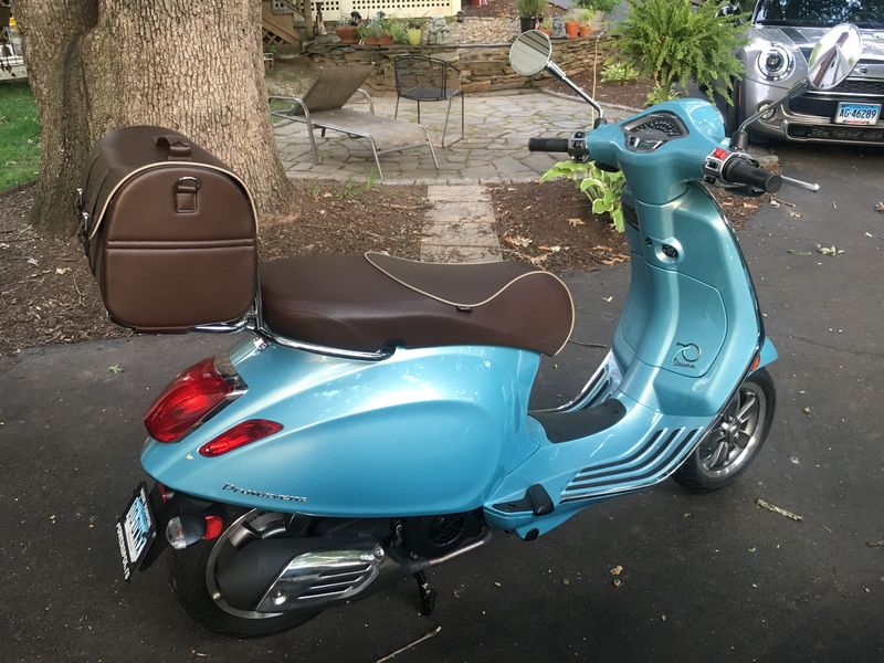 Modern Vespa : [Bristol CT] SALE '16 Primavera 70th Anniv. only 111 miles!