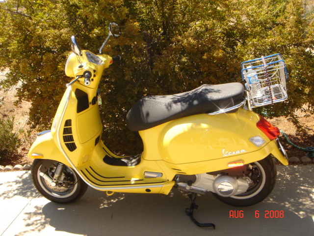 Modern Vespa : Using Vespa rear rack