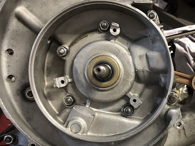Modern Vespa : Oil sucker engine confusion