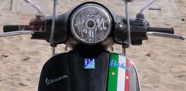 Modern Vespa : Stickers/Decals on your ride.