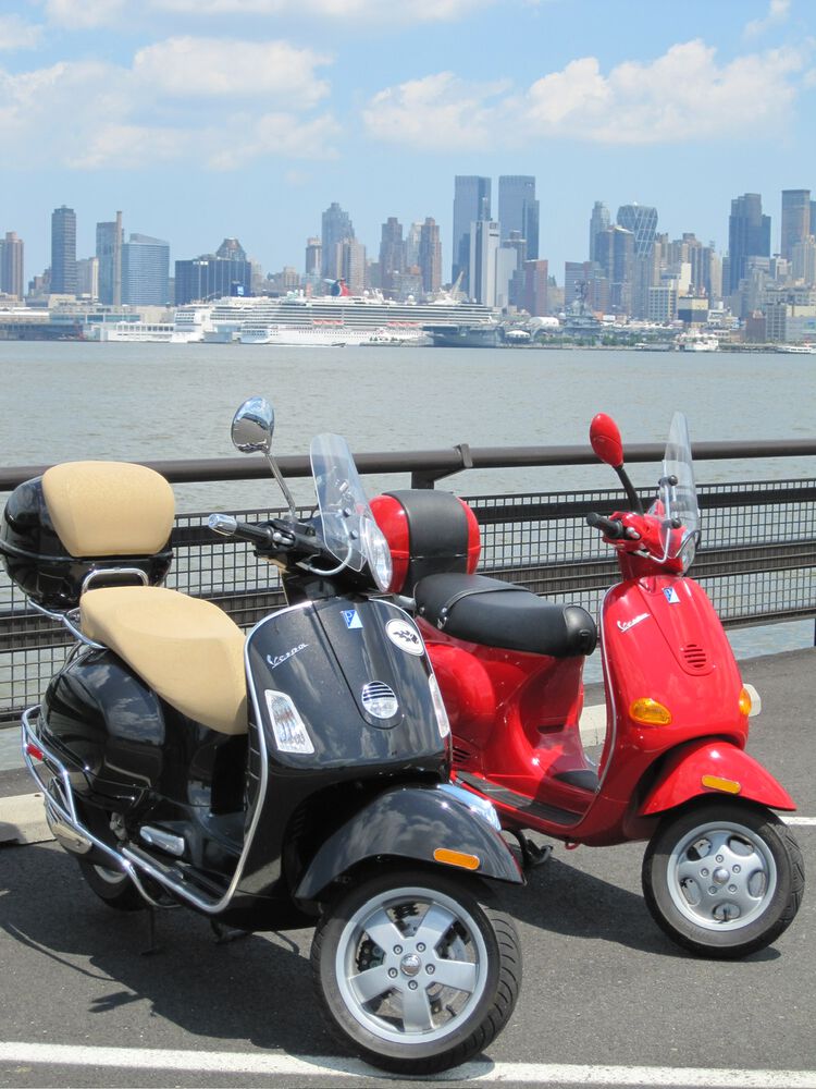 Modern Vespa : His and hers