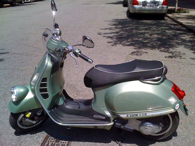 Modern Vespa : Introducing my 2008 GTV in portofino green