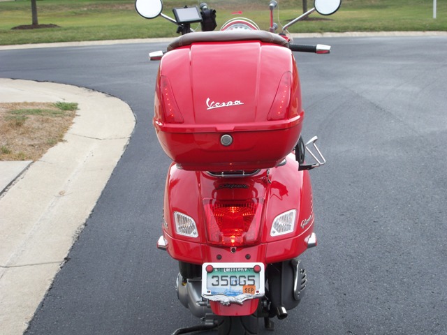 Modern Vespa : LED Lighting for Vespa top case