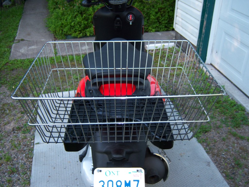 Modern Vespa : Rear Wire Basket Installation