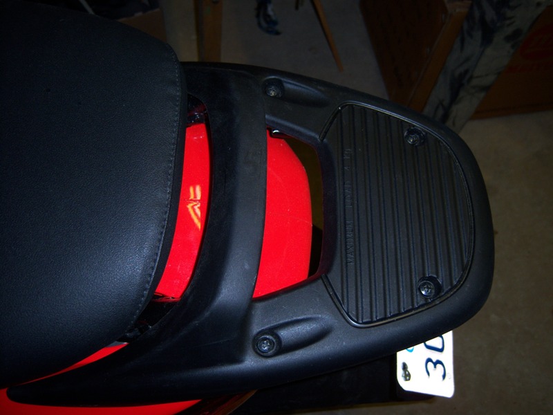Modern Vespa : Rear Wire Basket Installation