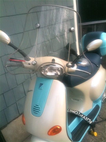 Modern Vespa : windshields
