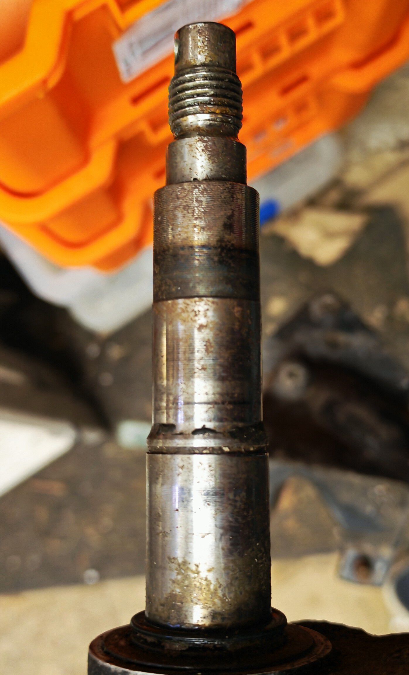 Modern Vespa : Is this fork recoverable?