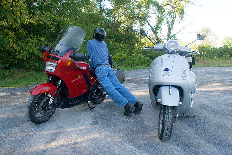 Modern Vespa : What's a nice girl like you...? Scooter photo funnies