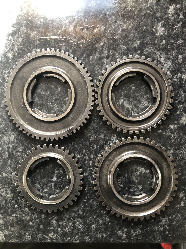 Modern Vespa : New build p200e started slipping in 2rd