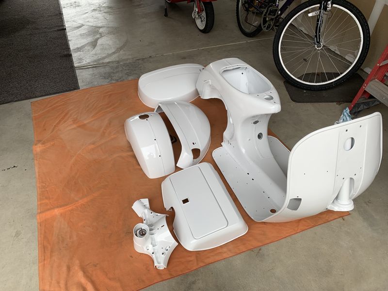 Modern Vespa : Powder coat vs paint