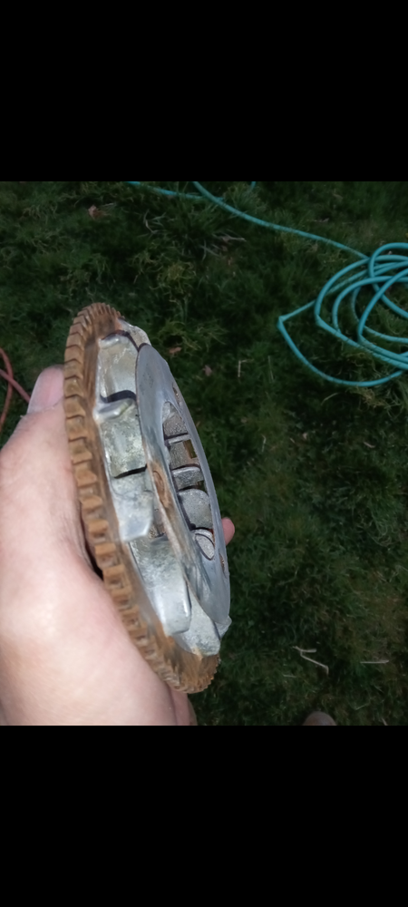 Modern Vespa : Et4 new malossi variator grinding noise