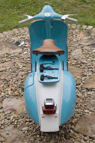 Modern Vespa : 65 vespa vnb restoration (I hope)