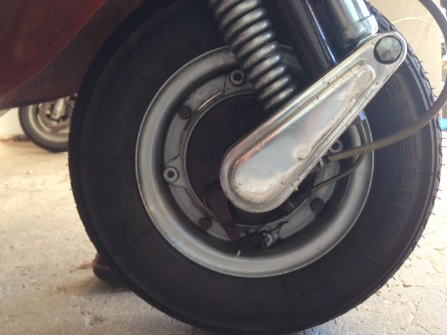 Modern Vespa : Front end