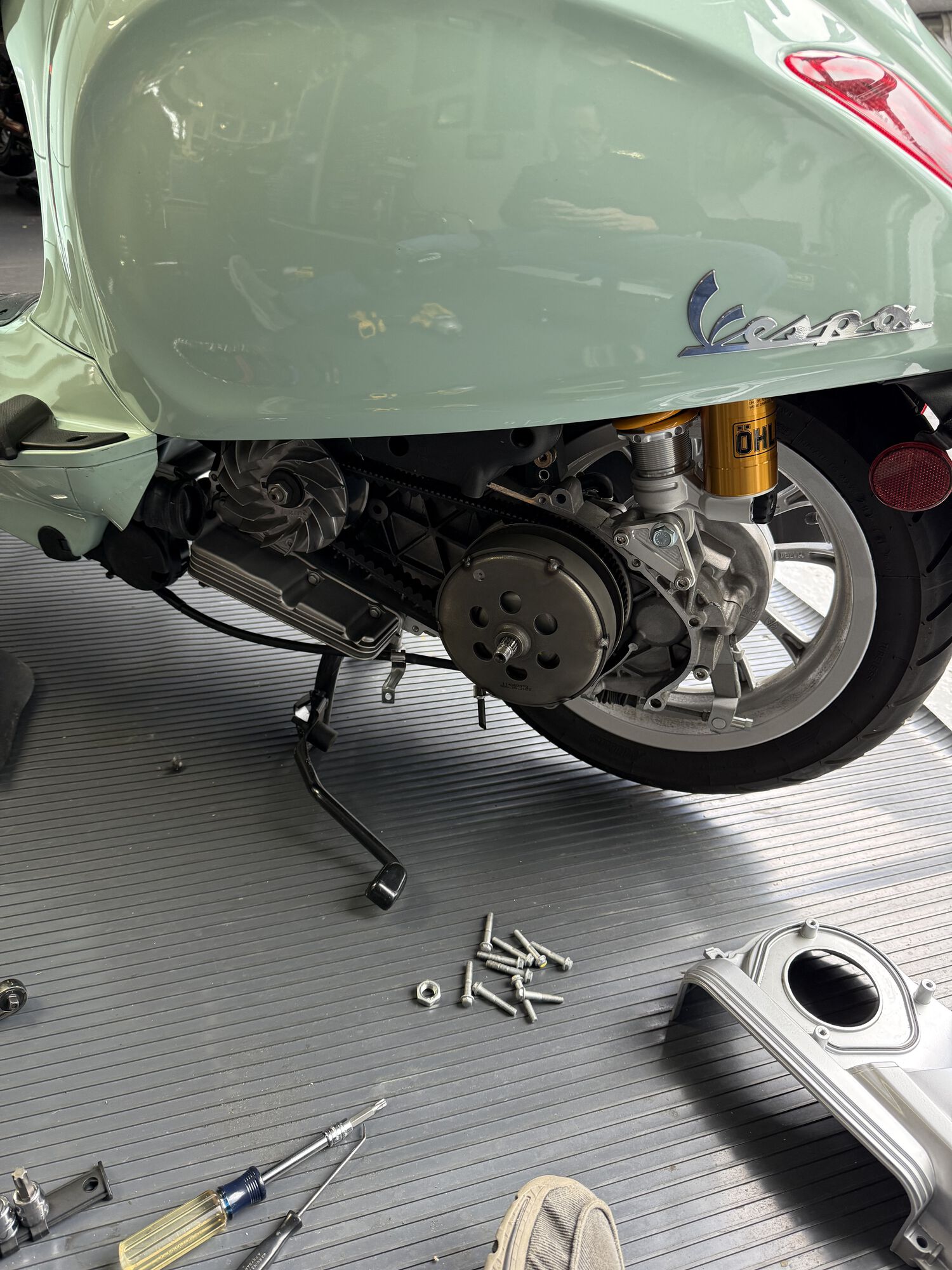 Modern Vespa : Malossi Variator vs Cylinder Vibration