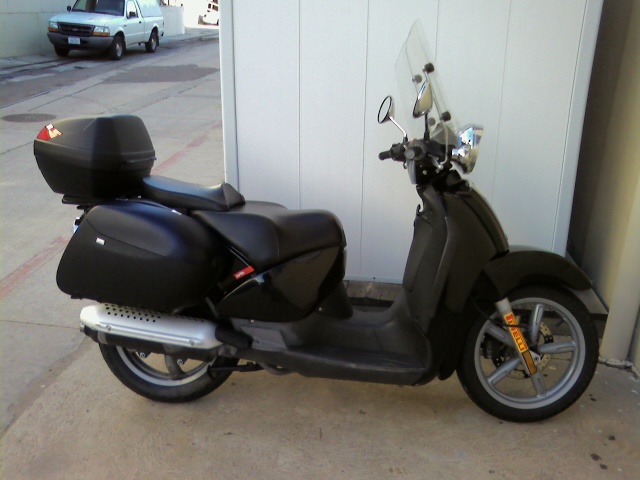 Modern Vespa : Scarabeo 150 owners