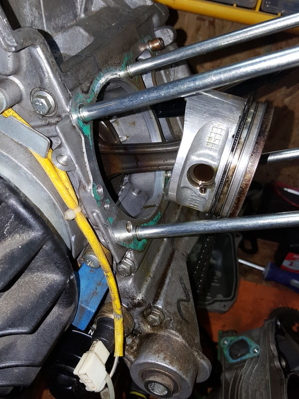 Modern Vespa : LX 150 engine knocking noise?