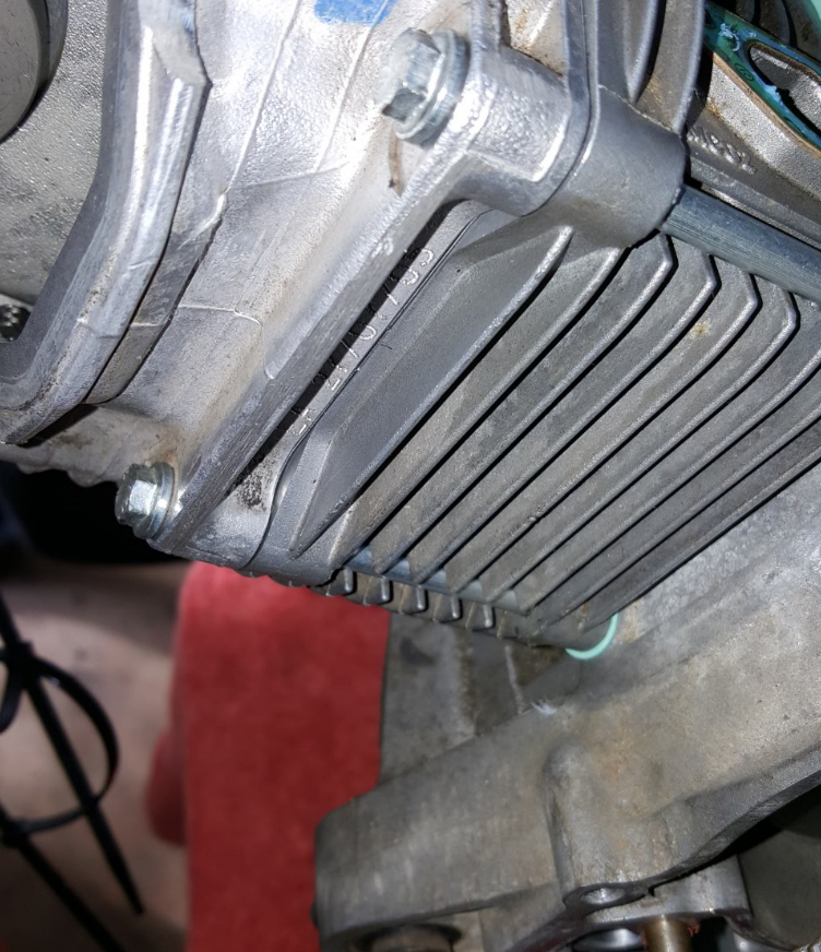 Modern Vespa : LX 150 Engine reassembly (with photos)